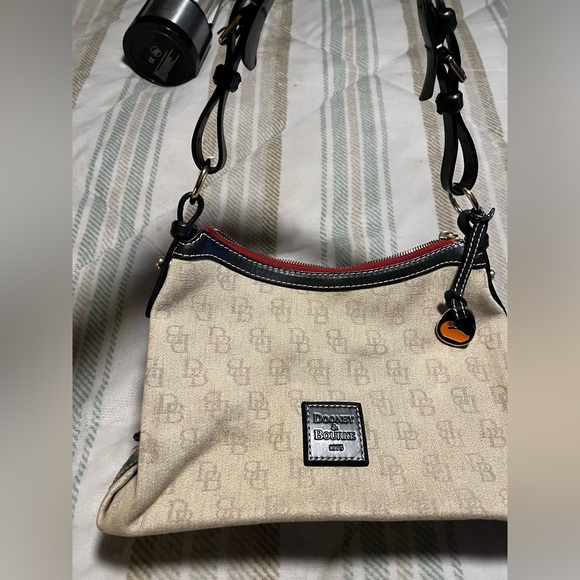 Dooney & Bourke | Bags | Dooney Bourke Medium Eastwest Slouch Hobo Bag | Poshmark